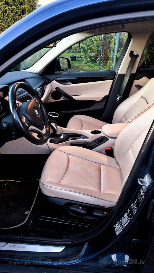 Zils BMW X1 2013 Tallina, ar dzinēja tilpumu 2.00 L un nobraukumu 300 tūkst. km par 9500 €, foto 6 vietnē AUTOMOTO.COM.LV