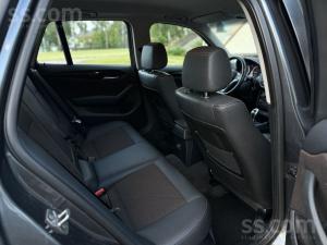 Zils BMW X1 2015 Cēsis, ar dzinēja tilpumu 2.00 L un nobraukumu 260 tūkst. km par 8950 €, foto 17 vietnē AUTOMOTO.COM.LV