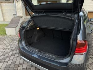 Zils BMW X1 2015 Cēsis, ar dzinēja tilpumu 2.00 L un nobraukumu 260 tūkst. km par 8950 €, foto 18 vietnē AUTOMOTO.COM.LV