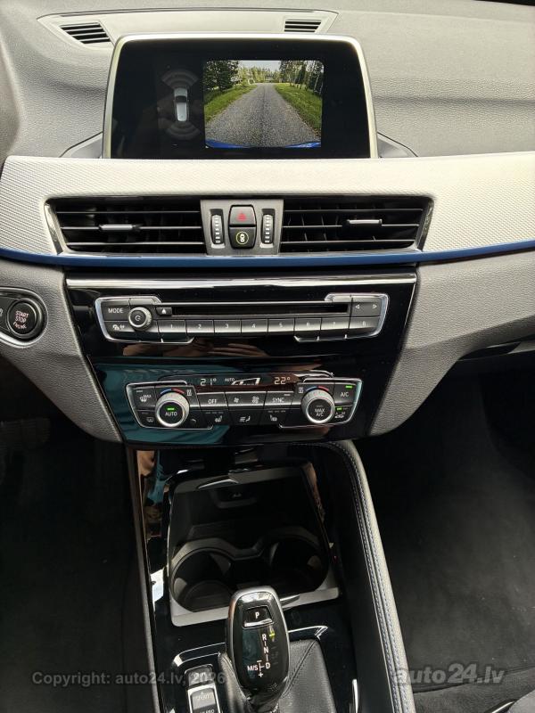 Zils BMW X1 2019 Pērnava, ar dzinēja tilpumu 2.00 L un nobraukumu 105 tūkst. km par 22000 €, foto 10 vietnē AUTOMOTO.COM.LV