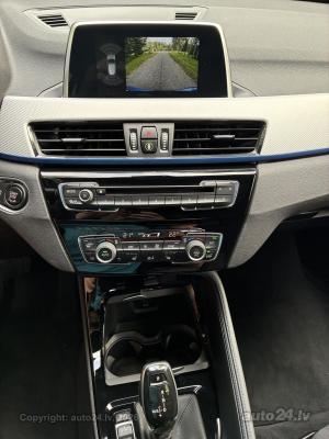 Zils BMW X1 2019 Pērnava, ar dzinēja tilpumu 2.00 L un nobraukumu 105 tūkst. km par 22000 €, foto 11 vietnē AUTOMOTO.COM.LV