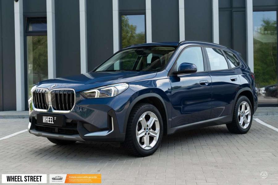 Zils BMW X1 2022 Viļņa, ar dzinēja tilpumu 1.50 L un nobraukumu 31 tūkst. km par 32000 €, foto 1 vietnē AUTOMOTO.COM.LV