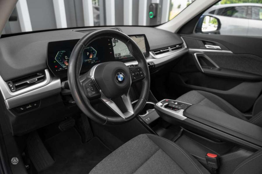 Zils BMW X1 2022 Viļņa, ar dzinēja tilpumu 1.50 L un nobraukumu 31 tūkst. km par 32000 €, foto 15 vietnē AUTOMOTO.COM.LV