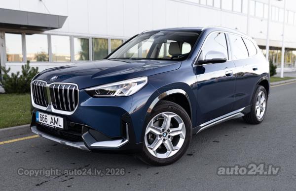 BMW X1 2023 in Tallinn on AUTOMOTO.COM.LV Blue BMW X1 2023 in Tallinn, with an engine capacity of 1.50 L and mileage of 46 thousand km for 37990 €, photo 4 on AUTOMOTO.COM.LV