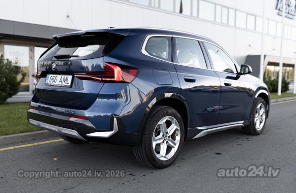 BMW X1 2023 in Tallinn on AUTOMOTO.COM.LV Blue BMW X1 2023 in Tallinn, with an engine capacity of 1.50 L and mileage of 46 thousand km for 37990 €, photo 7 on AUTOMOTO.COM.LV