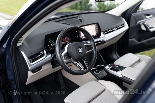 BMW X1 2023 in Tallinn on AUTOMOTO.COM.LV Blue BMW X1 2023 in Tallinn, with an engine capacity of 1.50 L and mileage of 46 thousand km for 37990 €, photo 9 on AUTOMOTO.COM.LV