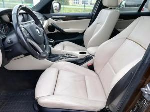 Brown BMW X1 2009 in Saldus, with an engine capacity of 2.00 L and mileage of 292 thousand km for 7700 €, photo 8 on AUTOMOTO.COM.LV