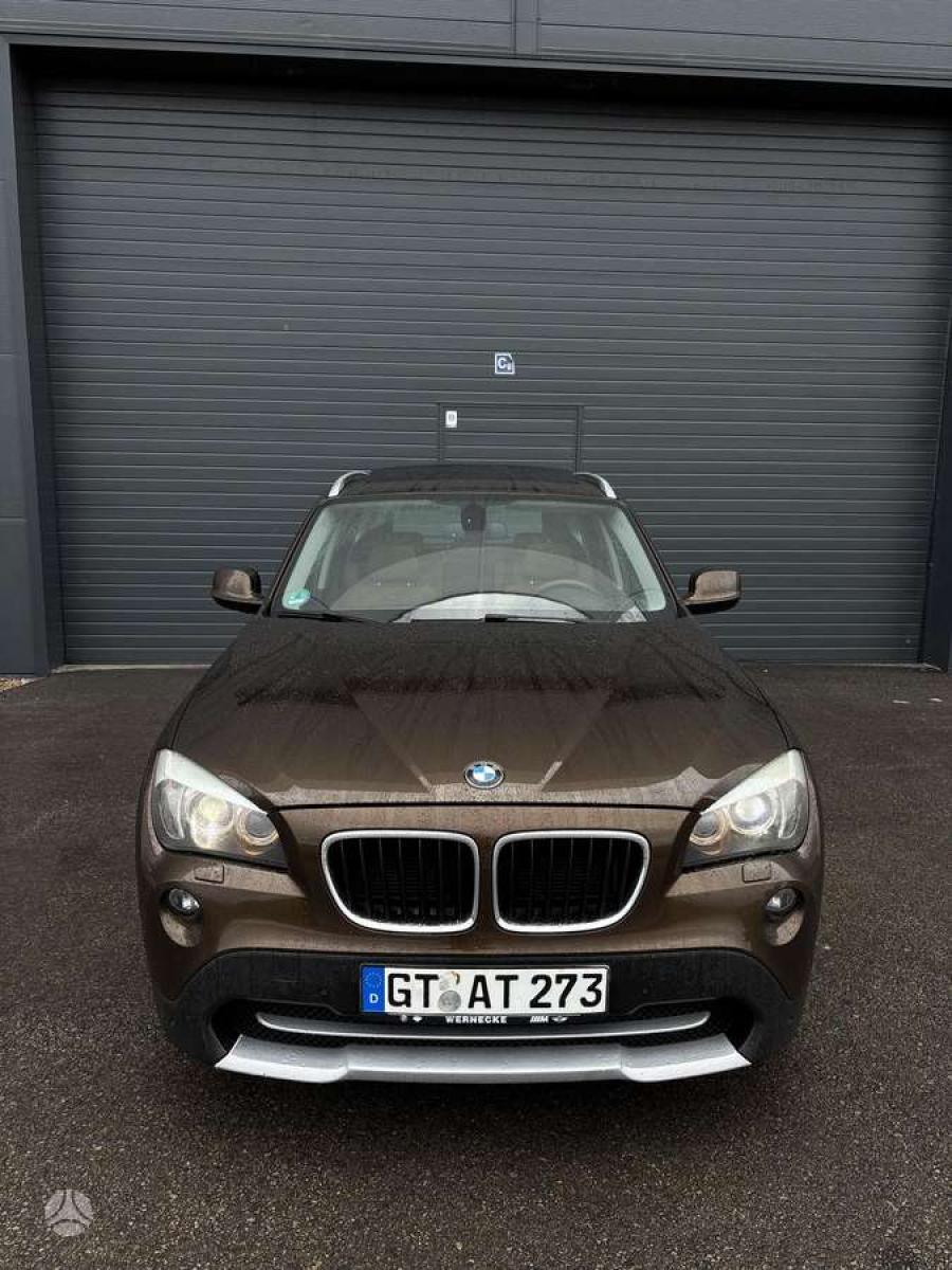 Brūns BMW X1 2009 Viļņa, ar dzinēja tilpumu 2.00 L un nobraukumu 248 tūkst. km par 7150 €, foto 3 vietnē AUTOMOTO.COM.LV