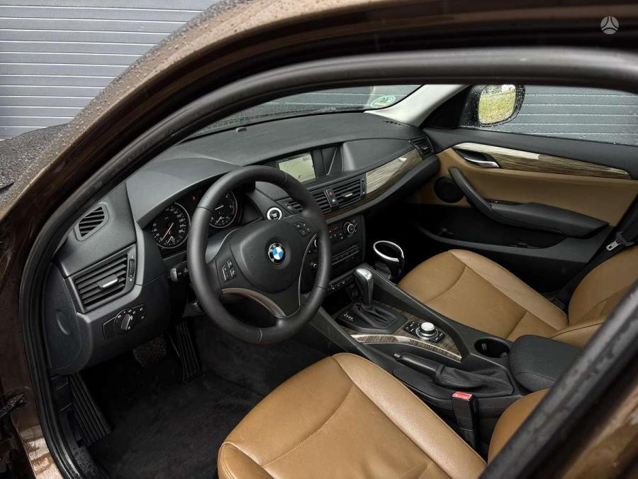 Brūns BMW X1 2009 Viļņa, ar dzinēja tilpumu 2.00 L un nobraukumu 248 tūkst. km par 7150 €, foto 12 vietnē AUTOMOTO.COM.LV