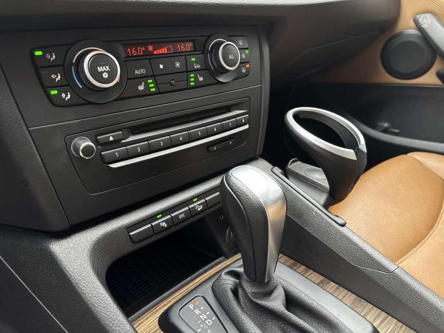 Brūns BMW X1 2009 Viļņa, ar dzinēja tilpumu 2.00 L un nobraukumu 248 tūkst. km par 7150 €, foto 15 vietnē AUTOMOTO.COM.LV