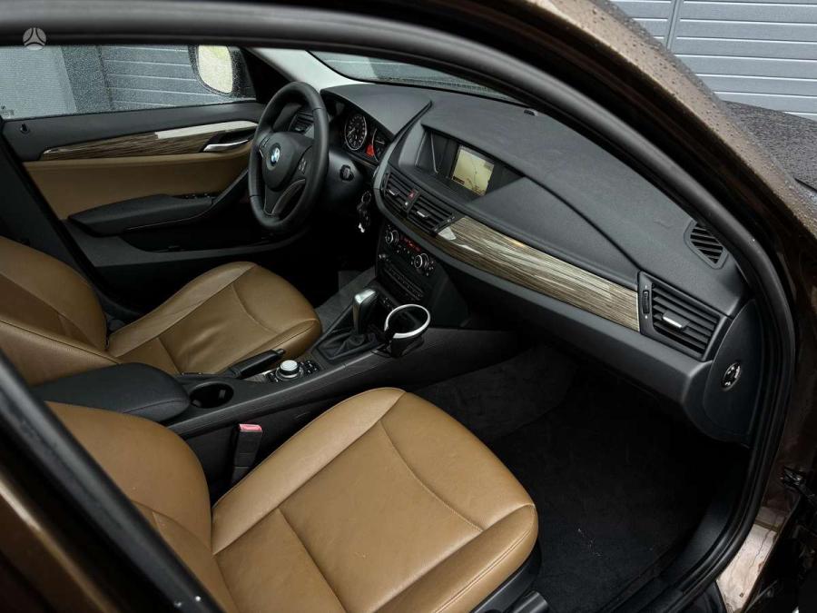 Brūns BMW X1 2009 Viļņa, ar dzinēja tilpumu 2.00 L un nobraukumu 248 tūkst. km par 7150 €, foto 26 vietnē AUTOMOTO.COM.LV