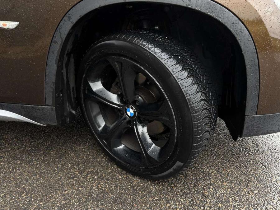 Brūns BMW X1 2009 Viļņa, ar dzinēja tilpumu 2.00 L un nobraukumu 248 tūkst. km par 7150 €, foto 32 vietnē AUTOMOTO.COM.LV