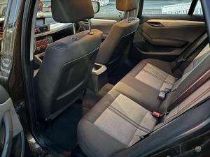 Brown BMW X1 2009 in Vilnius, with an engine capacity of 2.00 L and mileage of 340 thousand km for 4100 €, photo 9 on AUTOMOTO.COM.LV