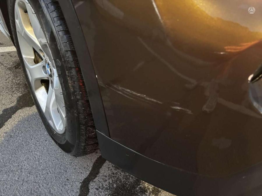 Brown BMW X1 2009 in Vilnius, with an engine capacity of 2.00 L and mileage of 340 thousand km for 4100 €, photo 11 on AUTOMOTO.COM.LV
