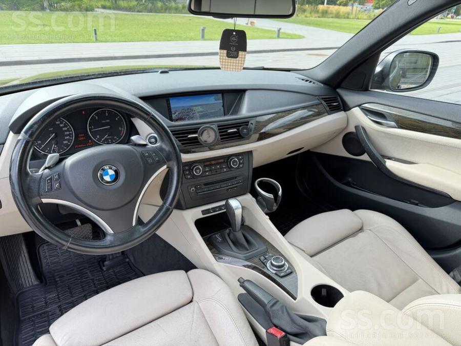 Brown BMW X1 2009 in Riga, with an engine capacity of 2.00 L and mileage of 297 thousand km for 6900 €, photo 8 on AUTOMOTO.COM.LV