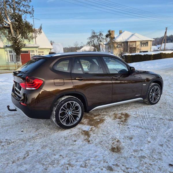 Brown BMW X1 2010 in Kazlu Ruda, with an engine capacity of 2.00 L and mileage of 128 thousand km for 6999 €, photo 3 on AUTOMOTO.COM.LV