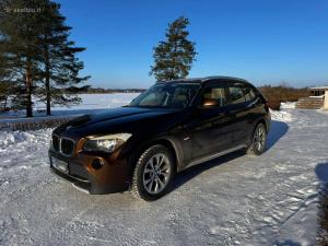 Brown BMW X1 2010 in Birzai, with an engine capacity of 2.00 L and mileage of 300 thousand km for 5000 €, photo 2 on AUTOMOTO.COM.LV