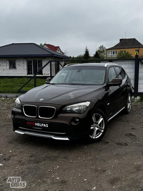 Brown BMW X1 2010 in Klaipeda, with an engine capacity of 2.00 L and mileage of 371 thousand km for 5399 €, photo 1 on AUTOMOTO.COM.LV