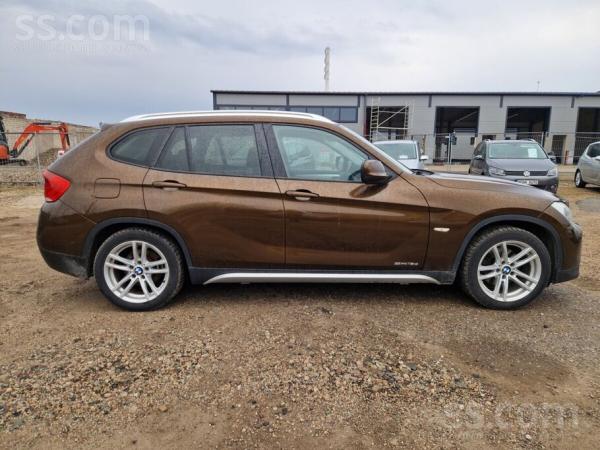Brūns BMW X1 2010 Liepāja, ar dzinēja tilpumu 2.00 L un nobraukumu 238 tūkst. km par 6290 €, foto 7 vietnē AUTOMOTO.COM.LV