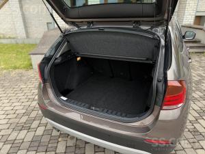 Brown BMW X1 2010 in Cesis, with an engine capacity of 2.00 L and mileage of 205 thousand km for 6750 €, photo 19 on AUTOMOTO.COM.LV