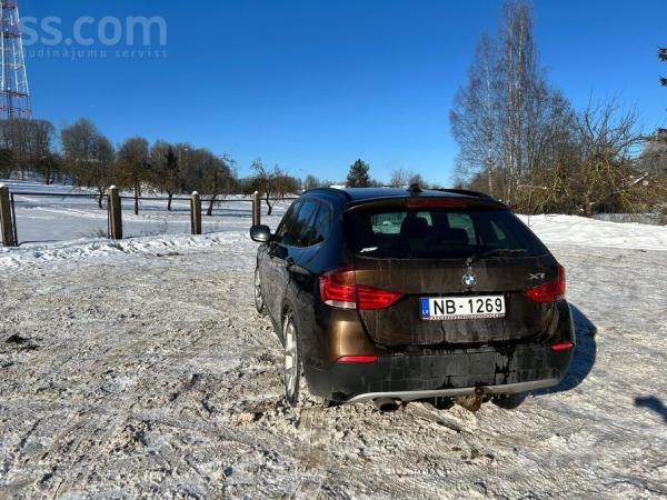Коричневый БМВ Х1 2010 в Мадона, объемом двигателя 2.00 л и пробегом 314 тыс. км за 7000 €, фото 4 на AUTOMOTO.COM.LV