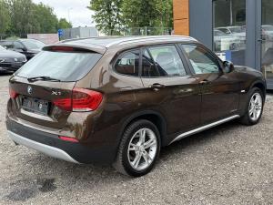 Brown BMW X1 2010 in Kaunas, with an engine capacity of 2.00 L and mileage of 193 thousand km for 5750 €, photo 6 on AUTOMOTO.COM.LV