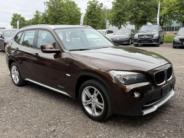 Brown BMW X1 2010 in Kaunas, with an engine capacity of 2.00 L and mileage of 193 thousand km for 5750 €, photo 8 on AUTOMOTO.COM.LV