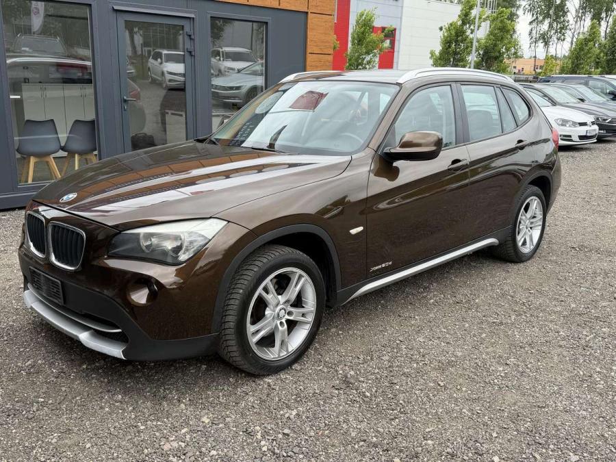 Brown BMW X1 2010 in Kaunas, with an engine capacity of 2.00 L and mileage of 193 thousand km for 5750 €, photo 10 on AUTOMOTO.COM.LV