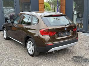 Brown BMW X1 2010 in Kaunas, with an engine capacity of 2.00 L and mileage of 193 thousand km for 5750 €, photo 12 on AUTOMOTO.COM.LV