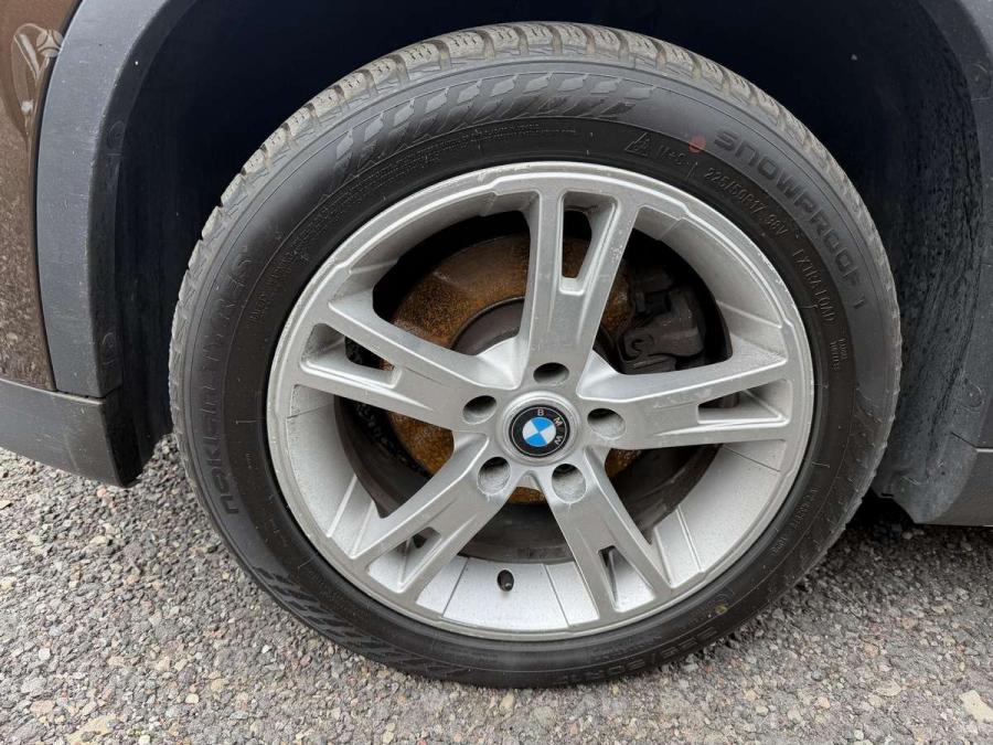 Brown BMW X1 2010 in Kaunas, with an engine capacity of 2.00 L and mileage of 193 thousand km for 5750 €, photo 13 on AUTOMOTO.COM.LV