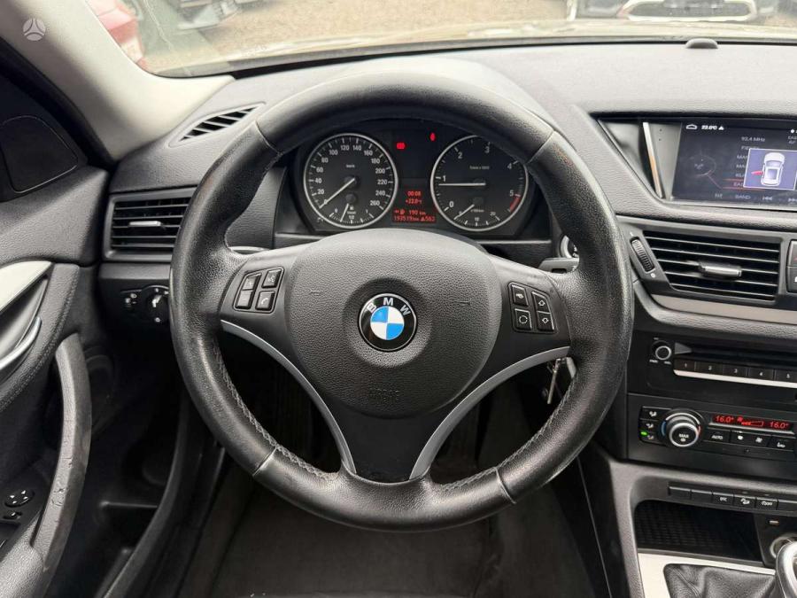 Brown BMW X1 2010 in Kaunas, with an engine capacity of 2.00 L and mileage of 193 thousand km for 5750 €, photo 18 on AUTOMOTO.COM.LV