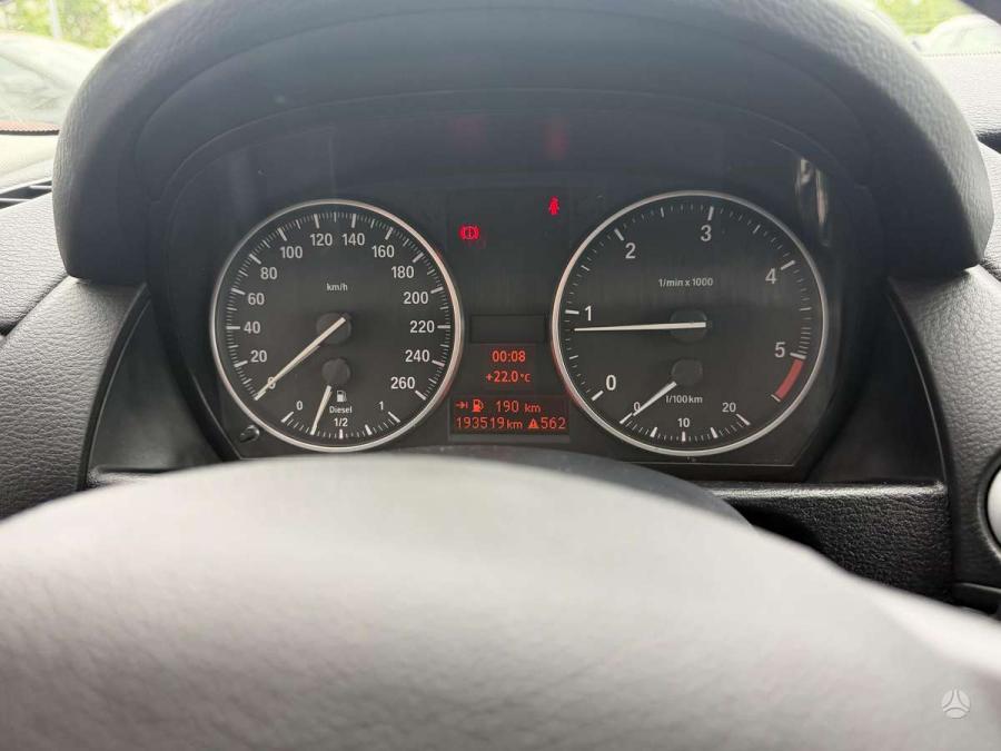 Brown BMW X1 2010 in Kaunas, with an engine capacity of 2.00 L and mileage of 193 thousand km for 5750 €, photo 20 on AUTOMOTO.COM.LV