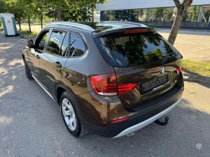 Brown BMW X1 2010 in Kaunas, with an engine capacity of 2.00 L and mileage of 268 thousand km for 6590 €, photo 4 on AUTOMOTO.COM.LV