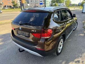Brown BMW X1 2010 in Kaunas, with an engine capacity of 2.00 L and mileage of 268 thousand km for 6590 €, photo 8 on AUTOMOTO.COM.LV