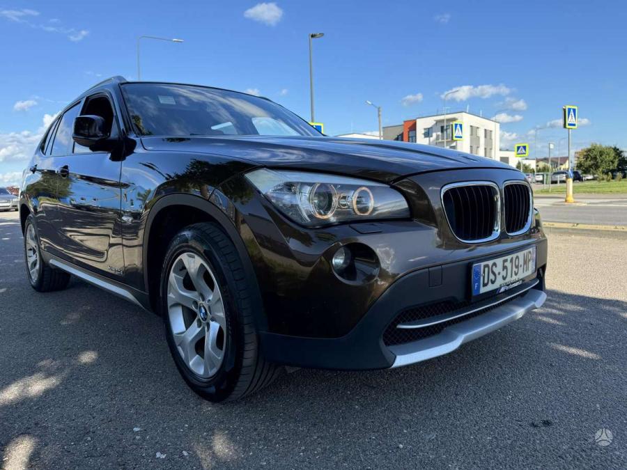 Brown BMW X1 2010 in Kaunas, with an engine capacity of 2.00 L and mileage of 268 thousand km for 6590 €, photo 13 on AUTOMOTO.COM.LV
