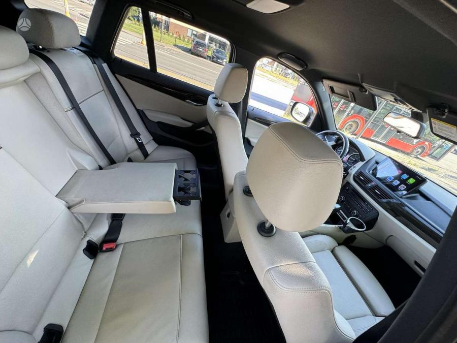 Brown BMW X1 2010 in Kaunas, with an engine capacity of 2.00 L and mileage of 268 thousand km for 6590 €, photo 28 on AUTOMOTO.COM.LV