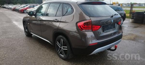 Brown BMW X1 2010 in Riga, with an engine capacity of 2.00 L and mileage of 0 thousand km for 6500 €, photo 7 on AUTOMOTO.COM.LV
