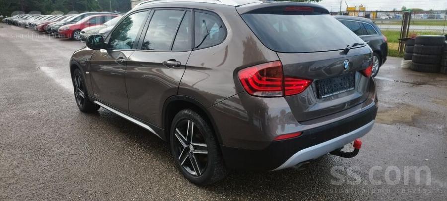 Brūns BMW X1 2010 Rīga, ar dzinēja tilpumu 2.00 L un nobraukumu 0 tūkst. km par 6500 €, foto 8 vietnē AUTOMOTO.COM.LV