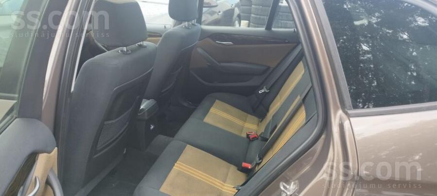 Brūns BMW X1 2010 Rīga, ar dzinēja tilpumu 2.00 L un nobraukumu 0 tūkst. km par 6500 €, foto 15 vietnē AUTOMOTO.COM.LV