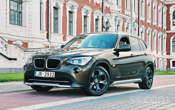 Brown BMW X1 2010 in Jelgava, with an engine capacity of 2.00 L and mileage of 297 thousand km for 7690 €, photo 3 on AUTOMOTO.COM.LV