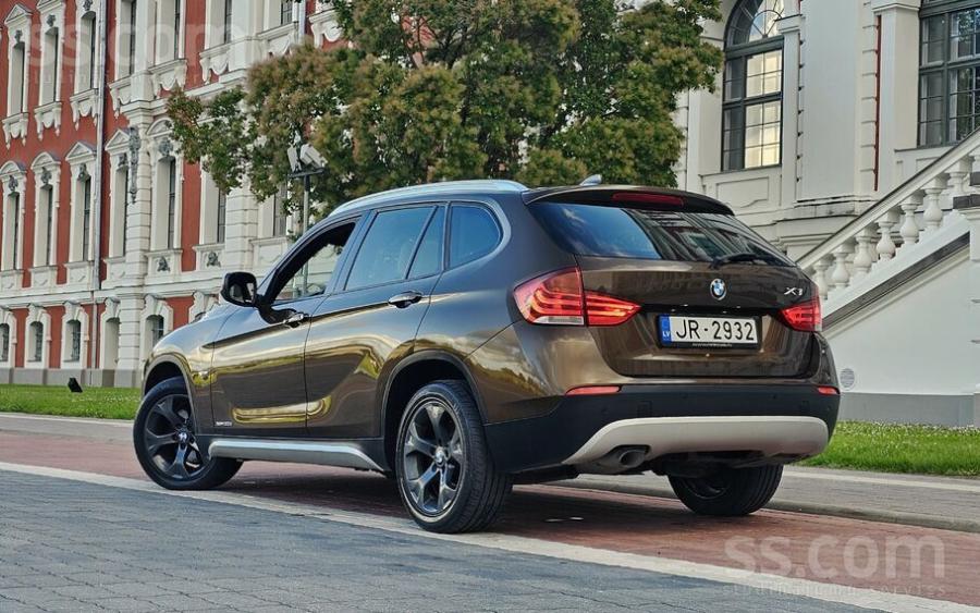 Brūns BMW X1 2010 Jelgava, ar dzinēja tilpumu 2.00 L un nobraukumu 297 tūkst. km par 7690 €, foto 6 vietnē AUTOMOTO.COM.LV