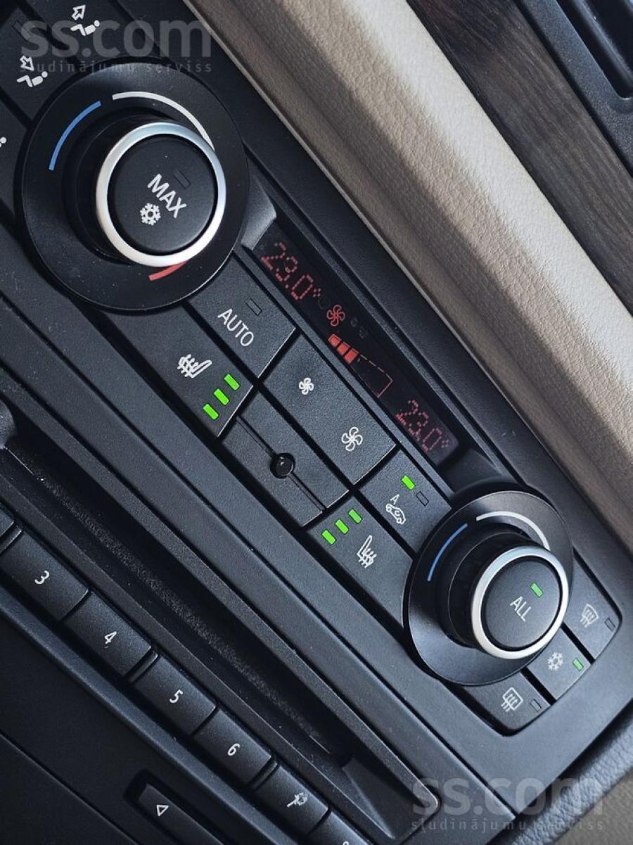 Brūns BMW X1 2010 Jelgava, ar dzinēja tilpumu 2.00 L un nobraukumu 297 tūkst. km par 7690 €, foto 16 vietnē AUTOMOTO.COM.LV
