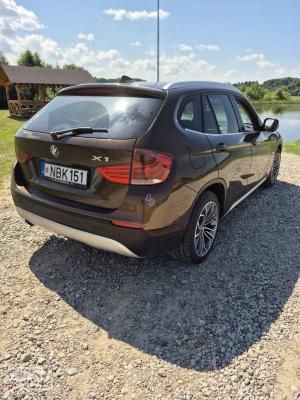 Brūns BMW X1 2010 Kelmė, ar dzinēja tilpumu 2.00 L un nobraukumu 290 tūkst. km par 7800 €, foto 4 vietnē AUTOMOTO.COM.LV