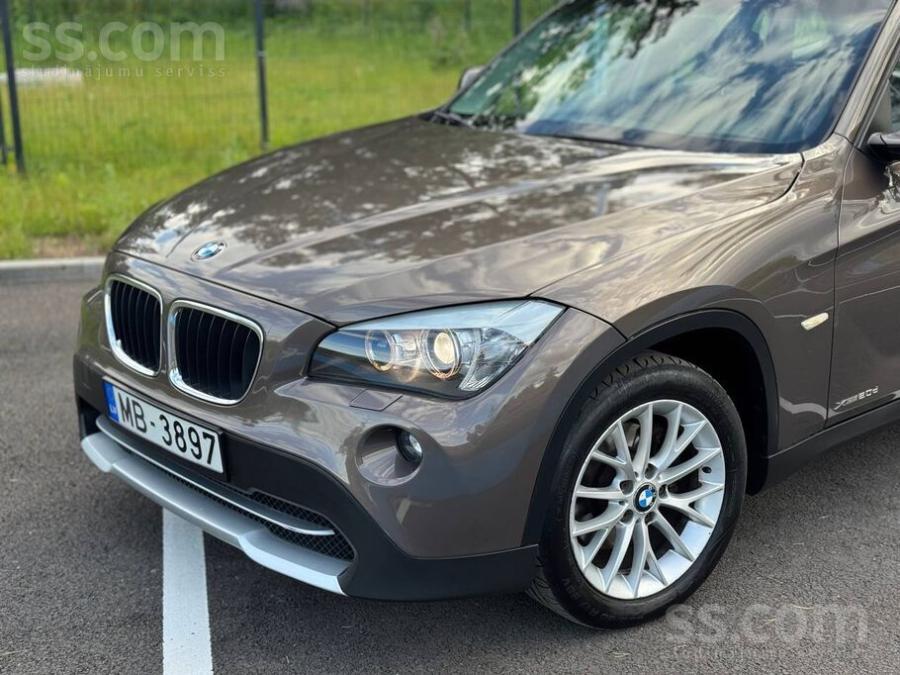 Brown BMW X1 2010 in Riga, with an engine capacity of 2.00 L and mileage of 272 thousand km for 5450 €, photo 3 on AUTOMOTO.COM.LV