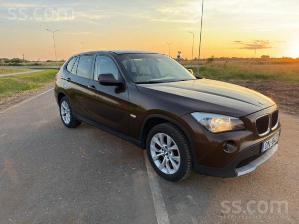 Brūns BMW X1 2010 Bauska, ar dzinēja tilpumu 2.00 L un nobraukumu 355 tūkst. km par 4850 €, foto 1 vietnē AUTOMOTO.COM.LV