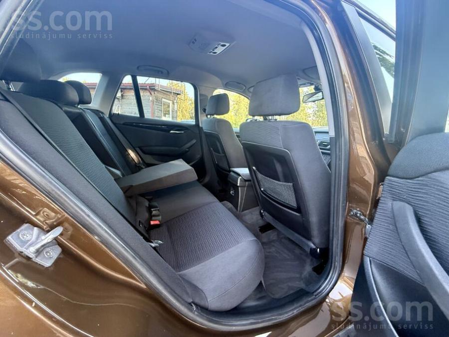 Brūns BMW X1 2010 Rīga, ar dzinēja tilpumu 2.00 L un nobraukumu 0 tūkst. km par 5990 €, foto 35 vietnē AUTOMOTO.COM.LV