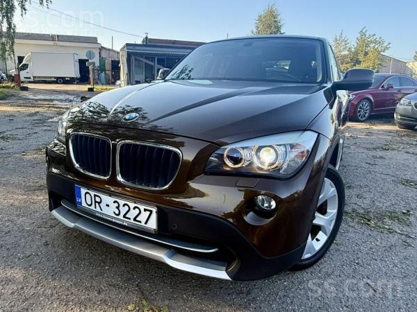 Brown BMW X1 2010 in Riga, with an engine capacity of 2.00 L and mileage of 0 thousand km for 5990 €, photo 3 on AUTOMOTO.COM.LV