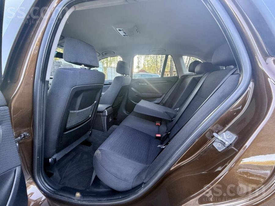 Brūns BMW X1 2010 Rīga, ar dzinēja tilpumu 2.00 L un nobraukumu 0 tūkst. km par 5990 €, foto 36 vietnē AUTOMOTO.COM.LV