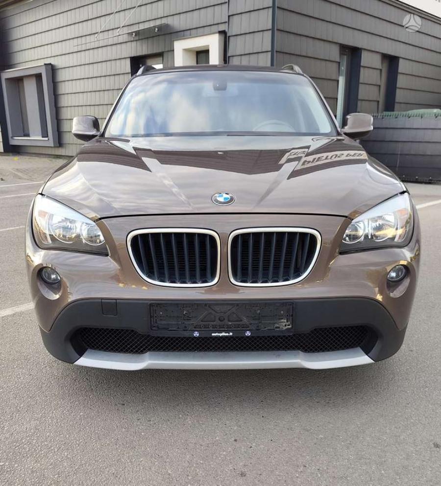 Brūns BMW X1 2010 Kauņa, ar dzinēja tilpumu 2.00 L un nobraukumu 320 tūkst. km par 3999 €, foto 5 vietnē AUTOMOTO.COM.LV