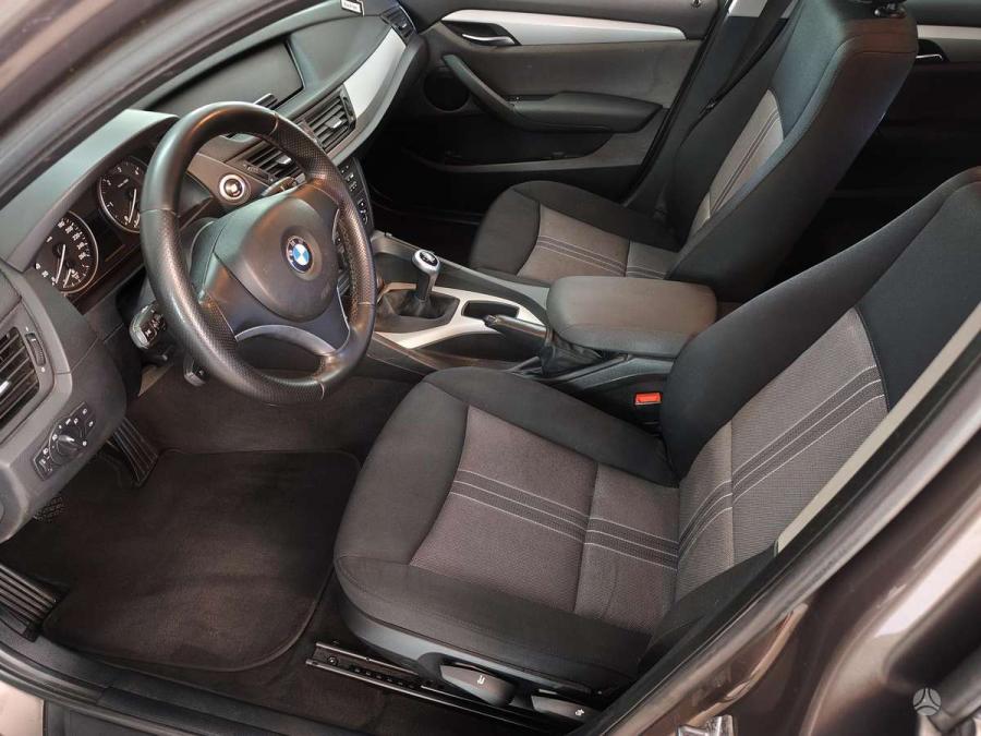Brūns BMW X1 2010 Kauņa, ar dzinēja tilpumu 2.00 L un nobraukumu 320 tūkst. km par 3999 €, foto 8 vietnē AUTOMOTO.COM.LV